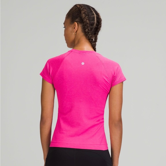 lululemon athletica | Tops | Lululemon Sonic Pink Swiftly Tech Short Sleeve Shirt 2 Race Length ...
